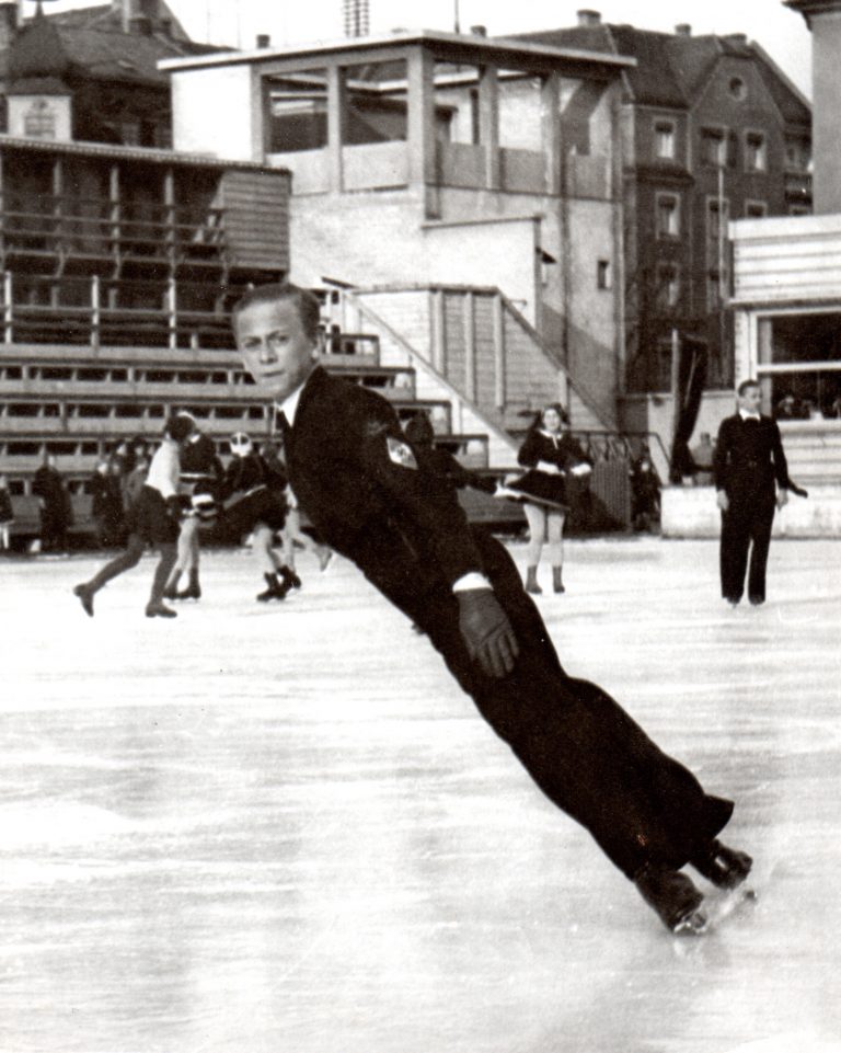 Robert Unger – Ice Chalet Photo Gallery